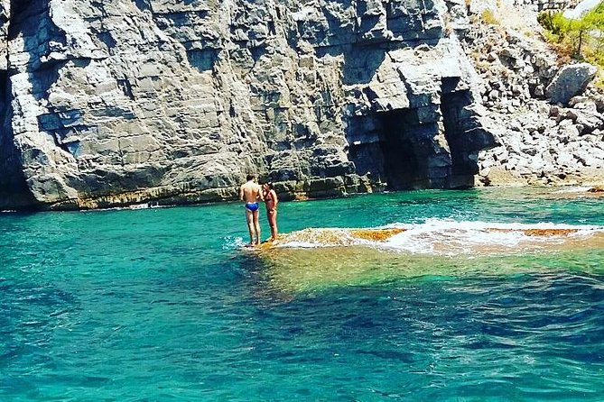 Amalfi Coast by Boat - Sightseeing and Shopping in Amalfi