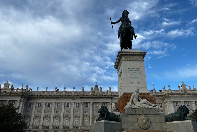 Architecture Tour Old Madrid, From the Arabs to the Borbons, Trough the Austrias - Accessible and Family-Friendly