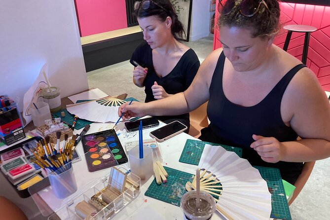 Art Japanese Fan Painting Experience in Tokyo Asakusa - Facility Accommodations