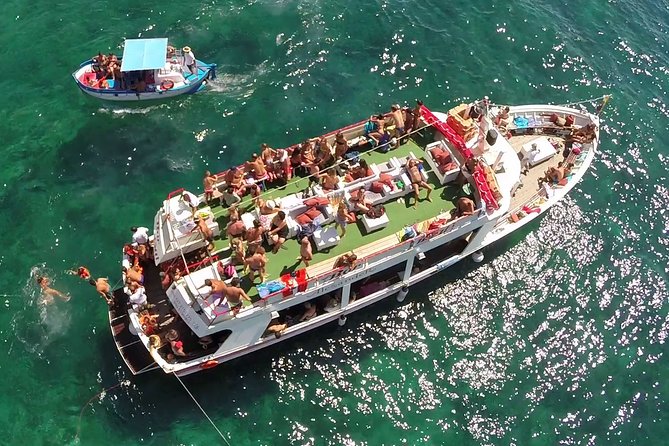 Boat Party at Sunset in the Waters of Salento With Drink - Accessibility and Participation Details