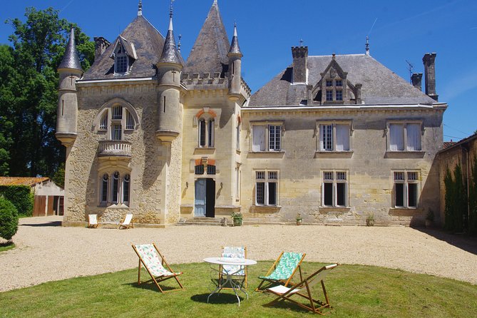Bordeaux Full Day Medoc and St Emilion Wine Tour With Lunch - Picnic Lunch in Saint-Emilion