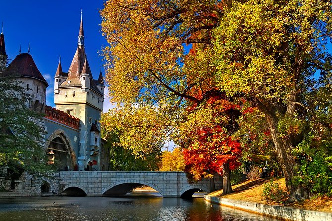 Budapest in a Day Private Luxury Sightseeing Tour - Accessibility and Infant Seating