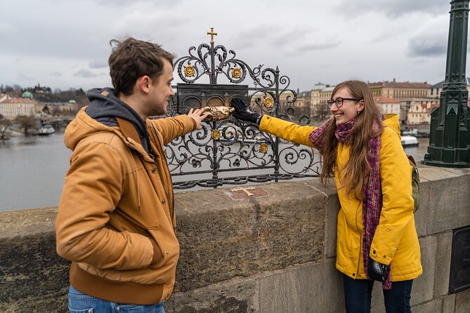 Castle & Ch. Bridge Private Walking Tour With Pick up in DE or EN - Inclusions and Exclusions of the Tour