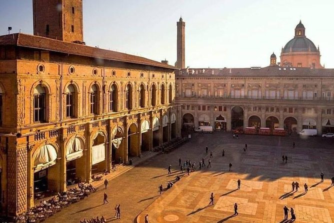 Classic Private Walking Tour Bologna - Tasting Local Specialties