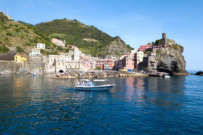 Day Boat Tour Cinque Terre & Porto Venere - Accessibility and Transportation