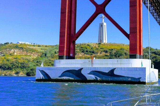 Day Time / Sunset Boat Tour in Lisbon With Portuguese Wine - Guest Experiences and Reviews