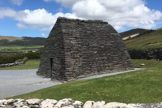 Dingle Peninsula & Slea Head Private Day Tour - Dining and Exploration Opportunities