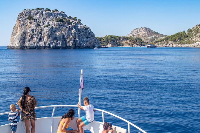 East Coast Bay to Bay Full-Day Boat Trip With Transfers - Health and Accessibility Considerations
