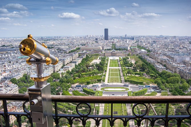 Eiffel Tower Access, Seine Dinner Cruise and Moulin Rouge Show - Dining Experiences