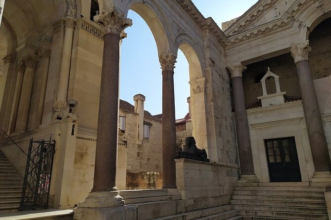 Experience Split With Local Professional Historian - Small Group - Discover Local Insights and Hidden Gems
