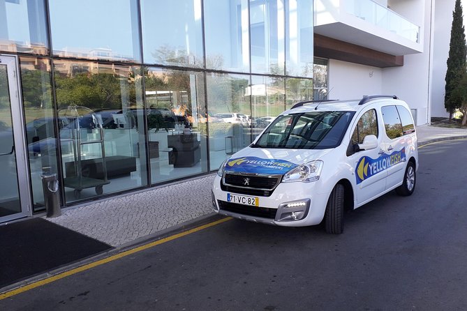 Faro Airport - Carvoeiro: Private Return Transfer - Child Services Offered