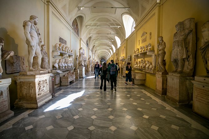 Fast Access Complete Vatican Sistine Chapel & St Peter Day Tour - Exploring the Vatican City