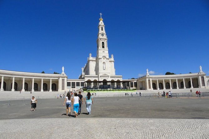 Fátima, Nazaré and Óbidos Small Group Tour From Lisbon - Óbidos: One of Portugals Seven Wonders