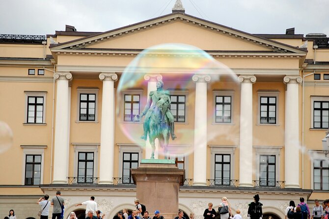 Free City Walking Tour in Oslo - Duration and Group Size