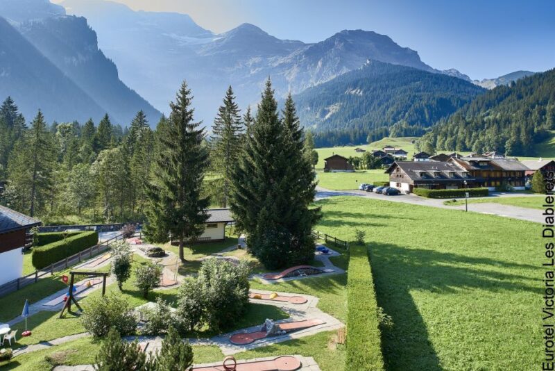 From Lausanne: Glacier 3000 Experience and Montreux - Exploring Les Diablerets Village