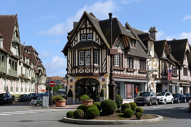 From Le Havre Breathtaking Honfleur and Deauville Shore Excursion - Discovering Deauville