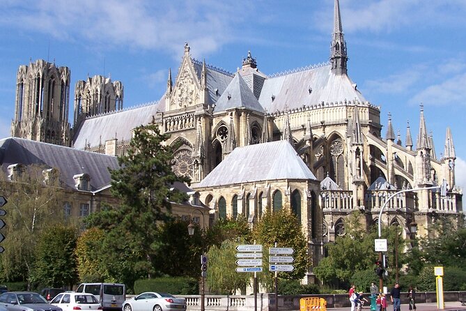 Full Day All-Inclusive Tour in Champagne From Paris in a Minivan - Customer Reviews and Feedback