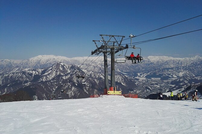 Full Day Snowboard Lesson (6 Hours) - Equipment and Attire