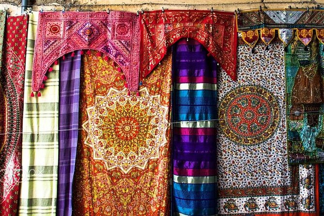 Granada: Albaicin and Sacromonte Private Tour - Discovering Gypsy Flamenco Roots