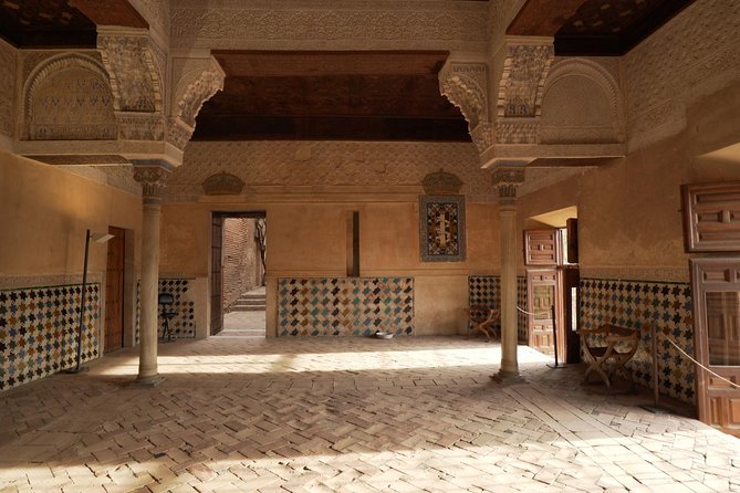 Granada Day Trip With Alhambra and Albaicin Tour From Seville - Transportation and Logistics