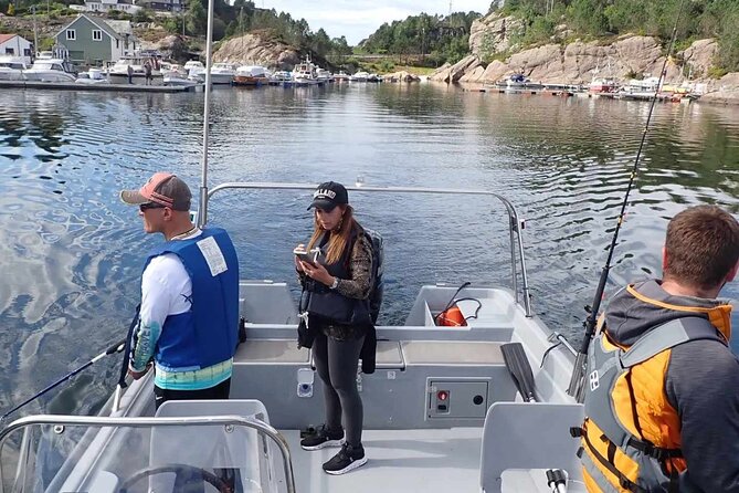 Half Day Fishing and Outdoor Cooking in Bergen - Included Amenities