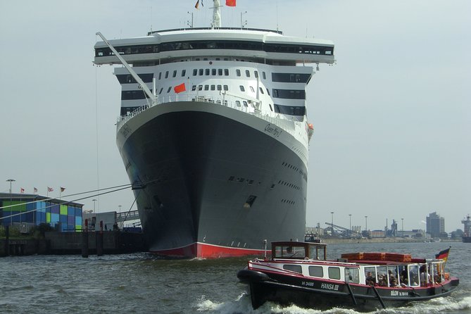 Hamburg Harbor Tour With a Barge - Onboard Experience and Amenities