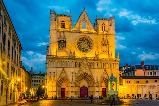 Haunted Lyon Exploration Game and Tour - Physical Demands of the Tour
