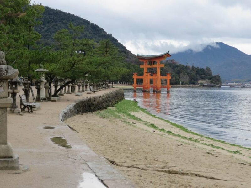 Hiroshima: History and Hidden Gems Tour - Connecting With Hiroshimas History