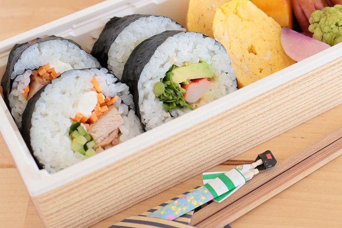 Homemade Sushi and Supermarket Tour in Kamakura - Review Analysis