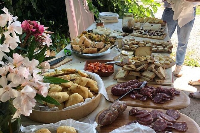 Irpinia Tour of the Vineyards, Cooking Class and Wine-Tasting - Exploring the Winerys Prestigious Varietals