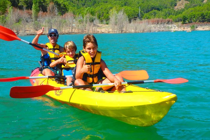 Kayak Routes In A Lake - Discovering Hidden Inlets