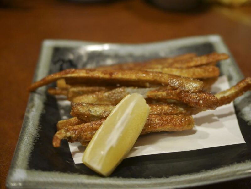 Kyoto: Casual Pontocho Evening Food Tour - Savoring Seasonal Dishes and Street Food Classics