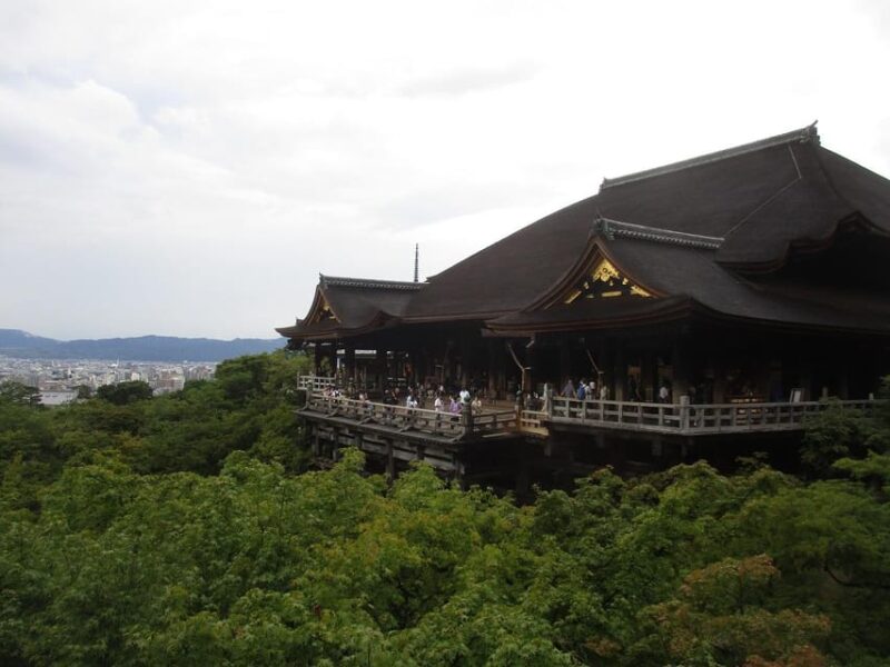 KYOTO: Kiyomizu Temple Gion Pagoda "Geisha" (Italian Guide) - Meeting Point and Accessibility