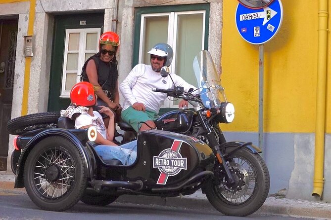 Lisbon: El Cristo-Rei Motorcycle Side-car Tour - Indulging in Snacks and Refreshments