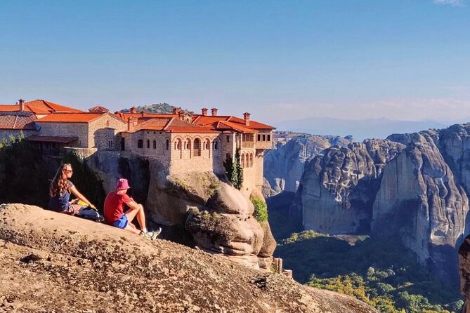 Local Agency - 1 Day by Train Thessaloniki to Meteora in English or Spanish - Train Journey to Meteora
