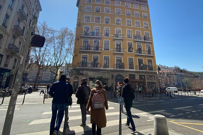 Lyon Street Food Tour - Accessibility and Participation