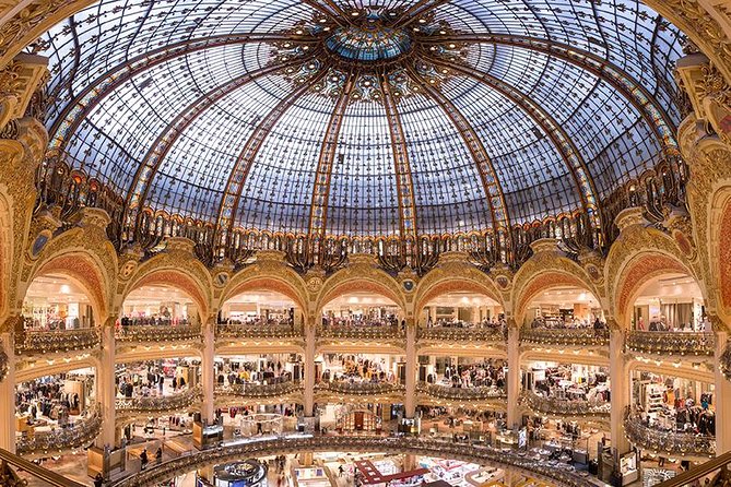 Macaron Bakery Class at Galeries Lafayette Paris - Instructors and Teaching Style