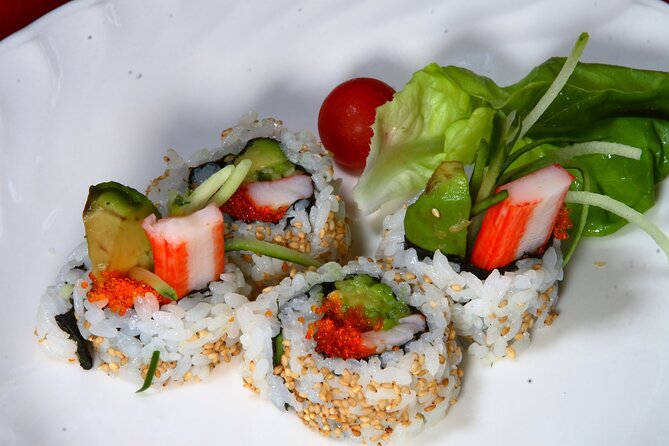 Making Nigiri Sushi Experience Tour in Ashiya, Hyogo in Japan - Hospitality and Personalised Service