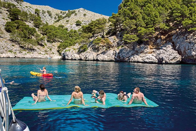 Mallorca Catamaran Cruise With Scenic Views and BBQ Lunch - Reviews and Ratings