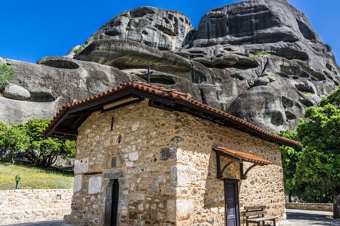 Meteora: Guided Sunset Tour With Monasteries and Caves Visit - Capturing the Picturesque Sunset Views