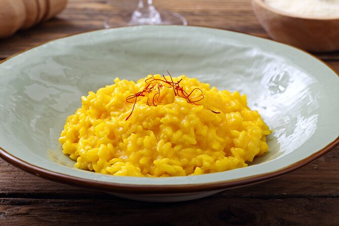 Milan Gourmet Tour: A Premium Tasting Experience by Do Eat Better - Group Size and Atmosphere