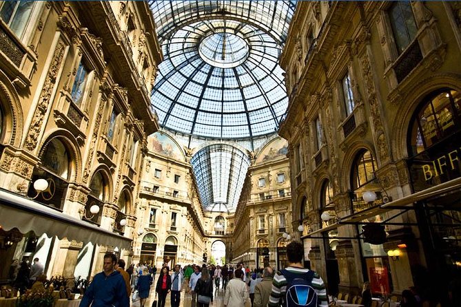 Milan Half-Day Tour Including Da Vincis Last Supper, Duomo & La Scala Theatre - Admiring the Duomo of Milan