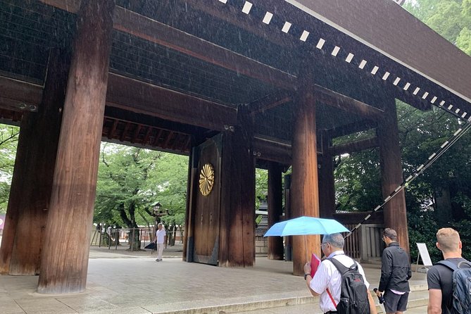 Modern Japanese History Tour in Tokyo - Inclusions and Accessibility