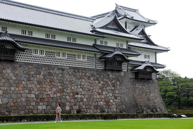 Must See Kanazawa With A Local: Private & Personalized - Pricing and Cancellation Policy