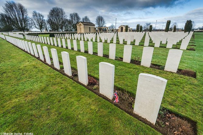 Normandy Battlefields Day Trip: Omaha, Sword & British Airborne Sector (A1B2) - Expertise of the Tour Guides