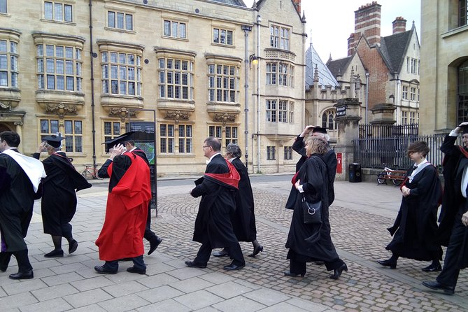 Oxford City and University Walking Small Group PUBLIC Tour - Access Limitations
