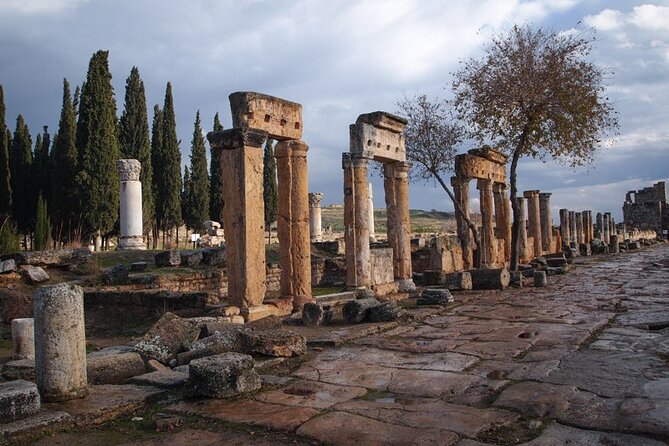 Pamukkale Small Group Tour From Izmir - Pickup and Accessibility