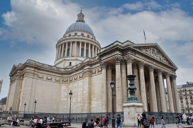 Paris Private Custom Tour: Half-Day Experience With a Local Guide - Art and History Insights: Museums and Galleries