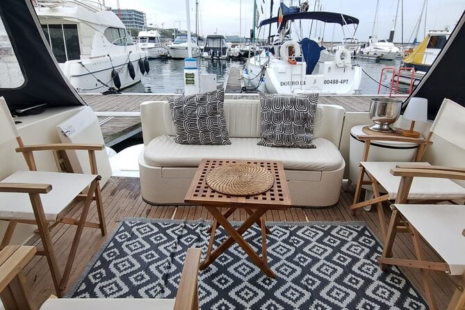 Porto: Luxury Yacht Tour of the 6 Bridges and Douro Natural Reserve - Guest Experiences and Feedback