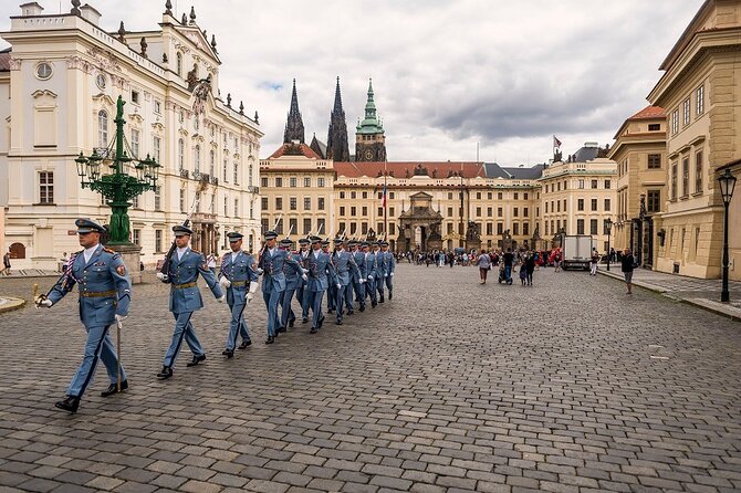 Prague Walking Tour of Old Town, Charles Bridge and Prague Castle - Exploring the Old Town Square